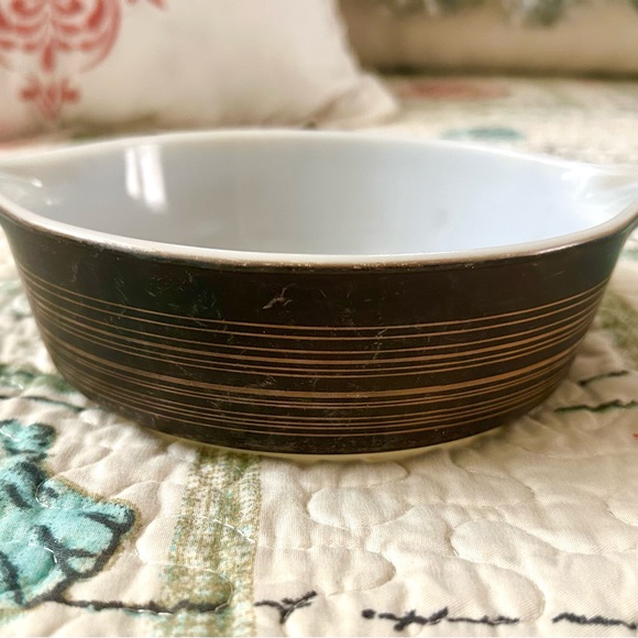 Pyrex | Kitchen | Small Brown Vintage Striped Pyrex Bowl | Poshmark